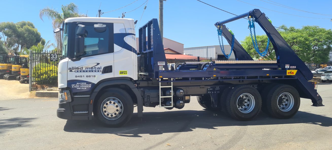 SKIP LOADERS – RONCO