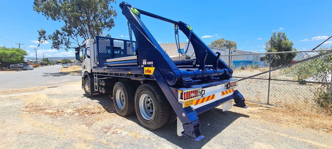 SKIP LOADERS – RONCO