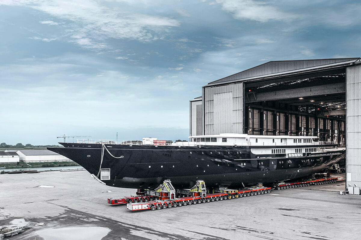 Self-Propelled Modular Transporter – Construction Equipment & Engineering